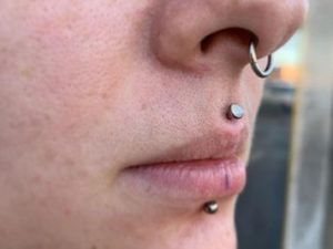 Medusa Piercing 60+ Image Ideas Medusa Jewelry Pros & Cons Pain & More