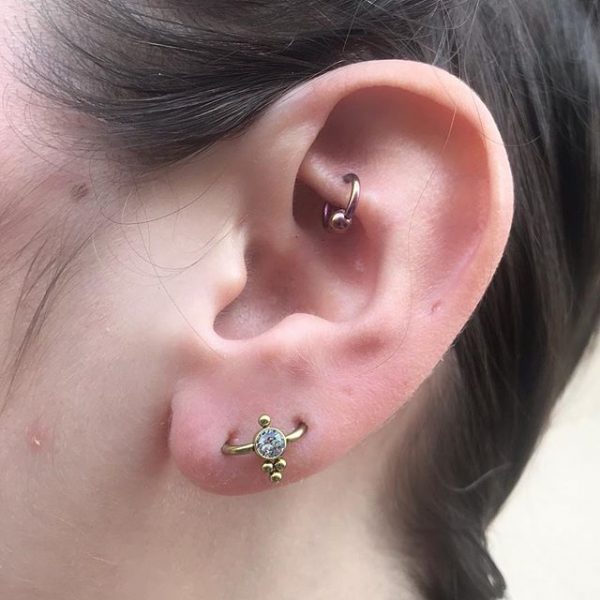 Orbital Piercing 50 Image Ideas Jewelry Pros & Cons - Right Piercing
